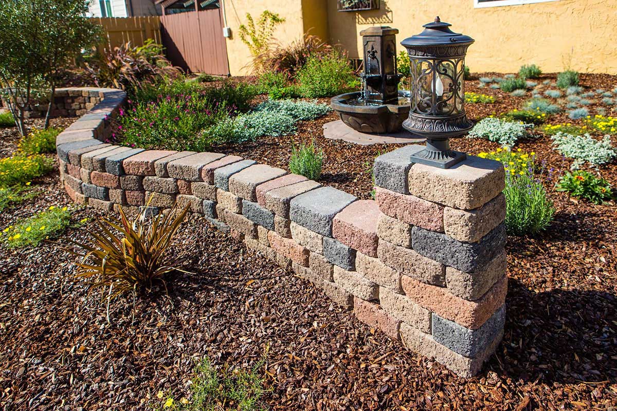 Country Cottage® LANDSCAPE RETAINING WALL BLOCK | Montano Sand and ...