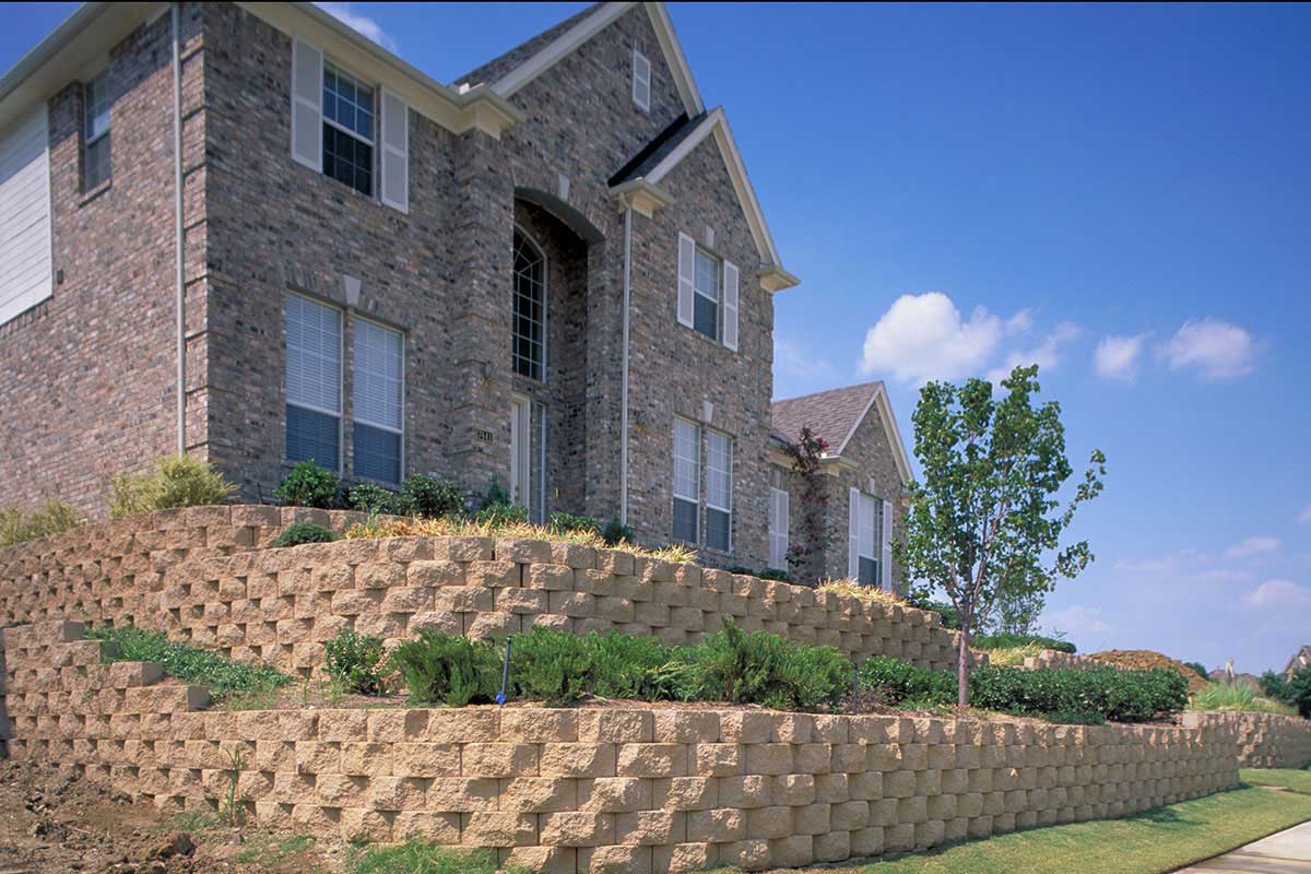 Legacy Stone® Wall LANDSCAPE RETAINING WALL BLOCK | Montano Sand and ...